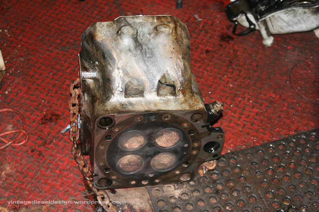 Comparing the 278A to the 567B Internally – Vintage Diesel Design