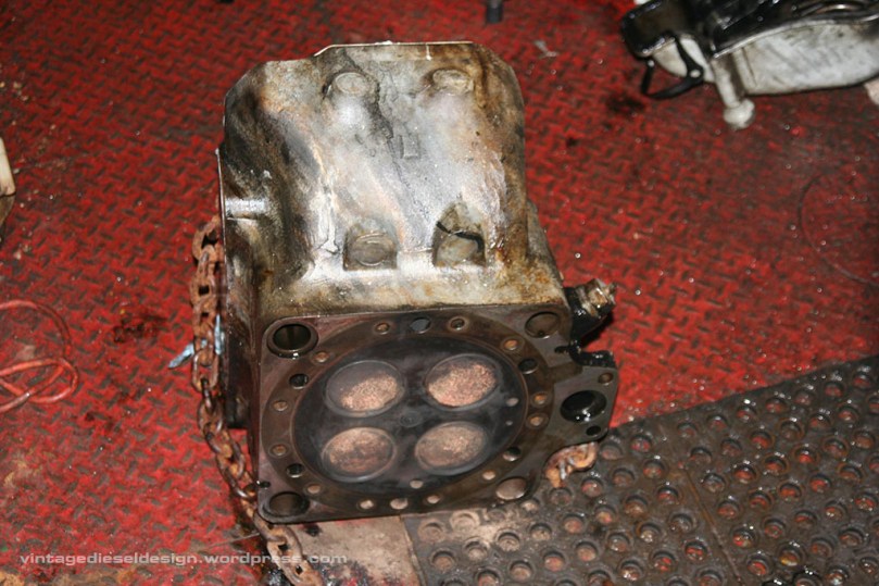 Comparing the 278A to the 567B Internally – Vintage Diesel Design