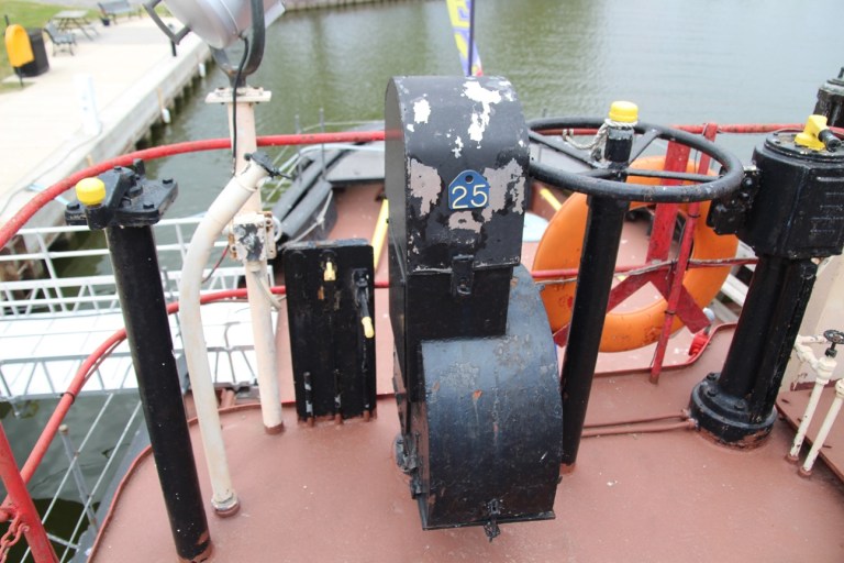 113′ Tugs of the U.S. Army – Vintage Diesel Design