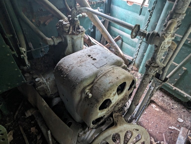 A look at an Alco/GE/IR Boxcab Locomotive – Vintage Diesel Design